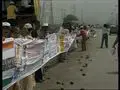 INDIA: BOMBAY: 20,000 PEOPLE HELP HOIST THE WORLD'S LONGEST BANNER ...