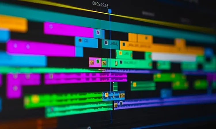 MULMED CLASS : Quiz EDITING DENGAN ADOBE PREMIERE PRO 10th Grade Quiz ...