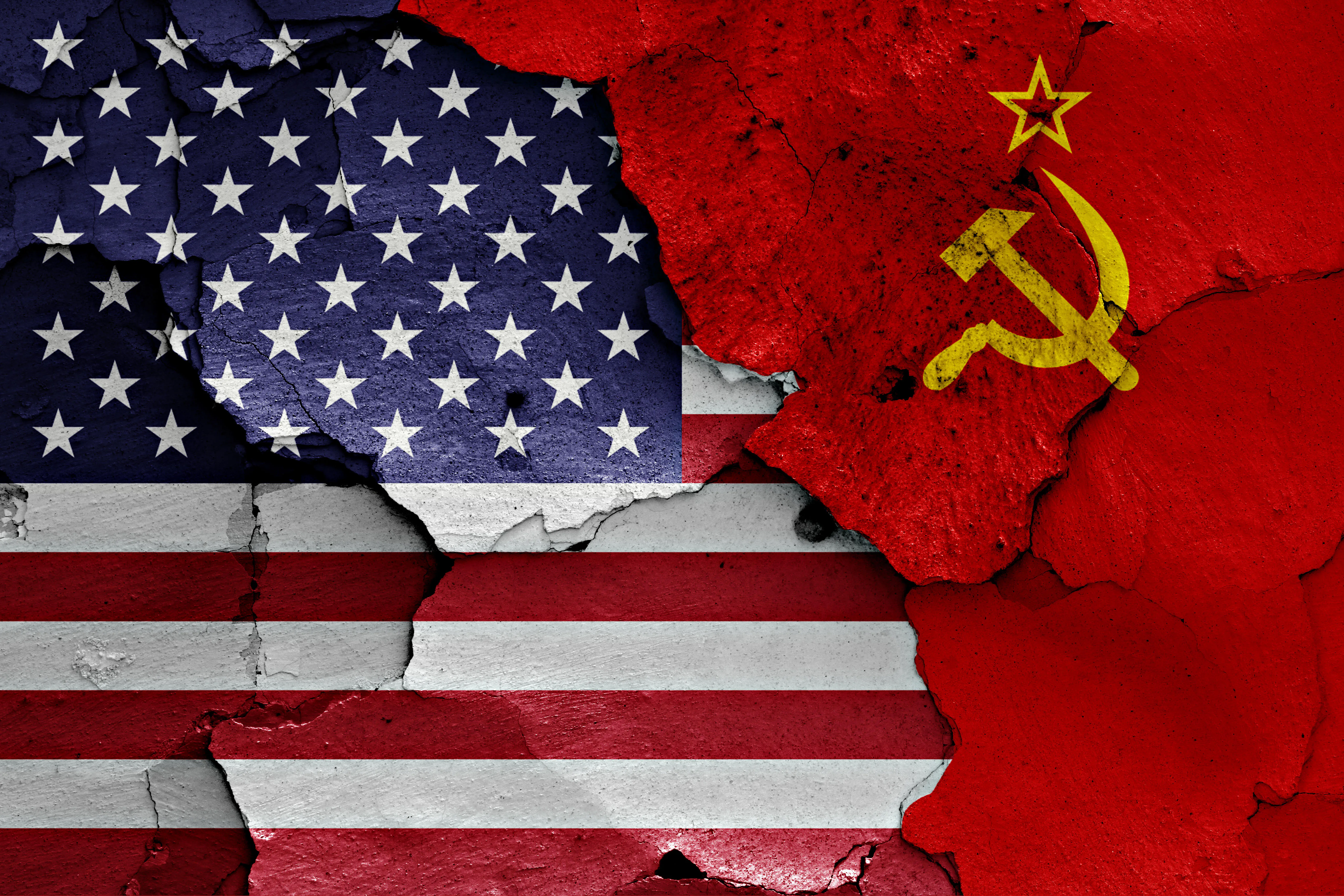 Cold War Overview 9th Grade Quiz | Quizizz
