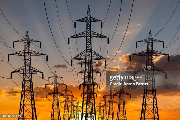 Static and Current Electricity 7th - 8th Grade Quiz | Quizizz