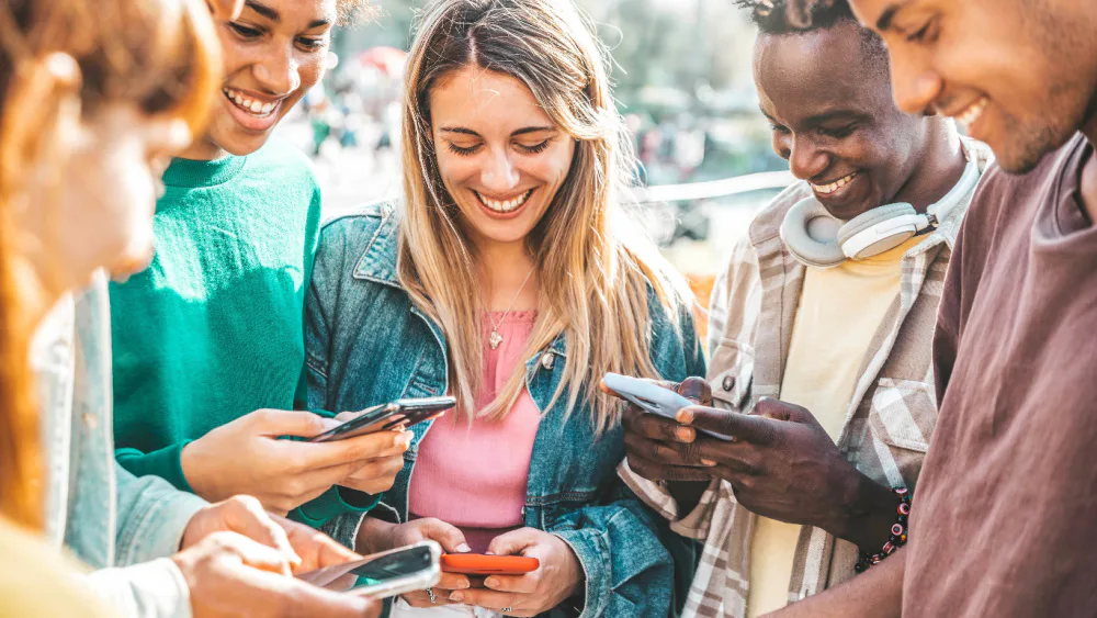 Unit 9 - grammar & vocab 7th Grade Quiz | Quizizz