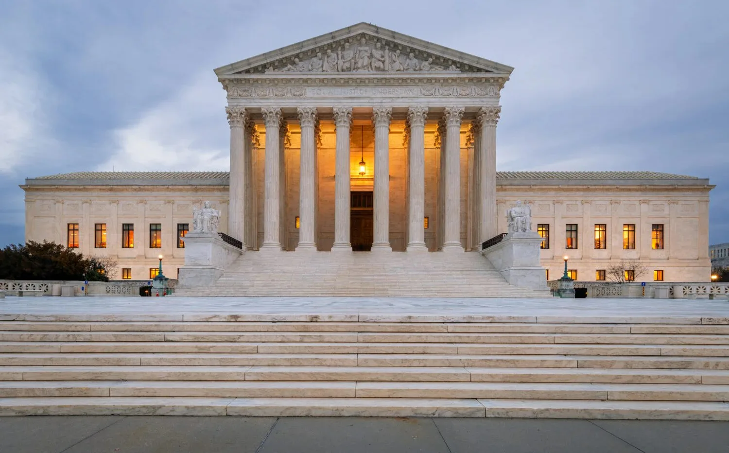 Landmark Supreme Court Cases 7th Grade Quiz | Quizizz